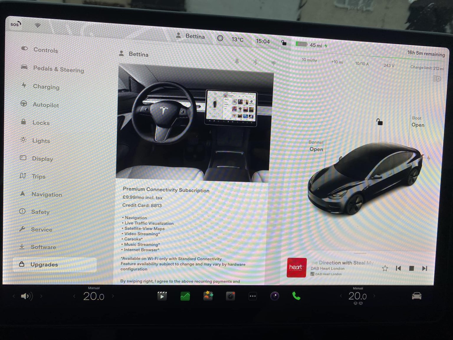 Tesla Premium Connectivity Vs. Hotspot - EV Motors and Guide
